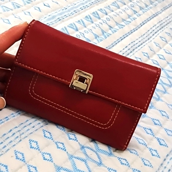 Bags | Liz Claiborne Wallet | Poshmark